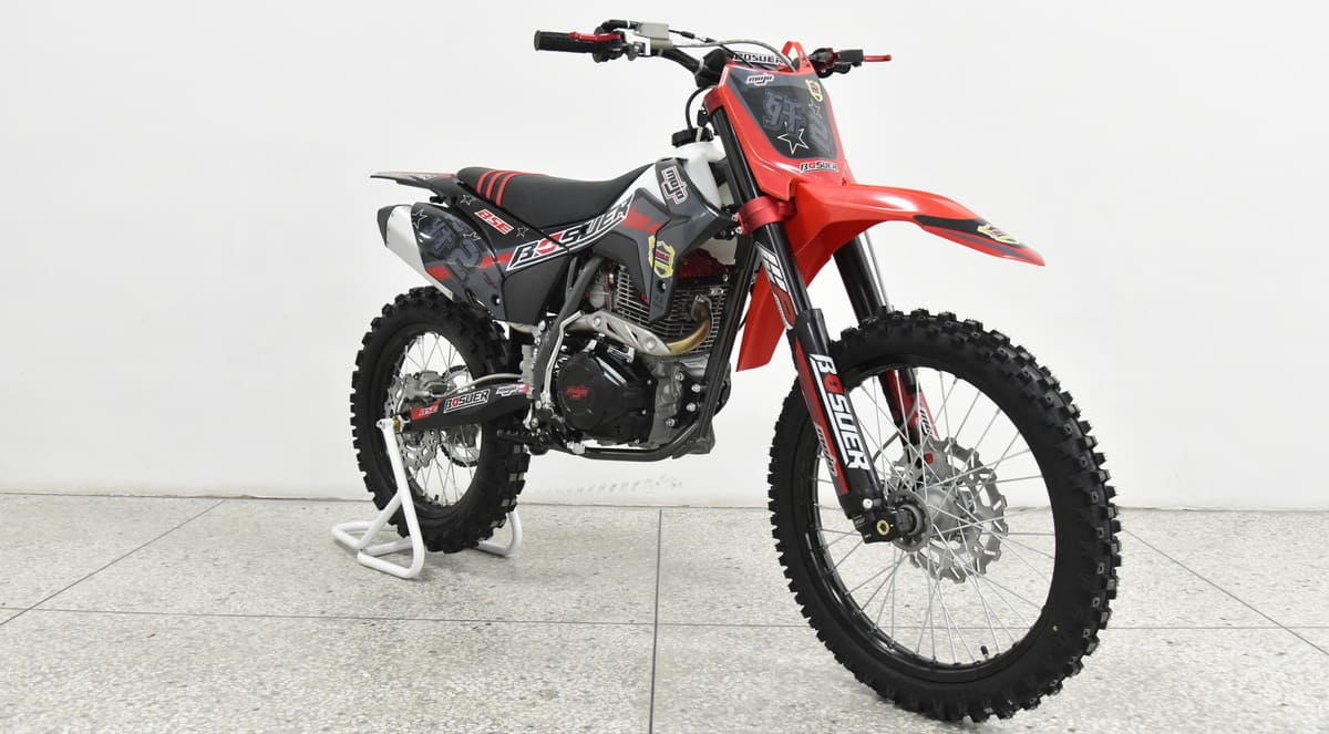 Understanding Dirt Bike Frames: Why It Matters For Your Ride? - Bosuer