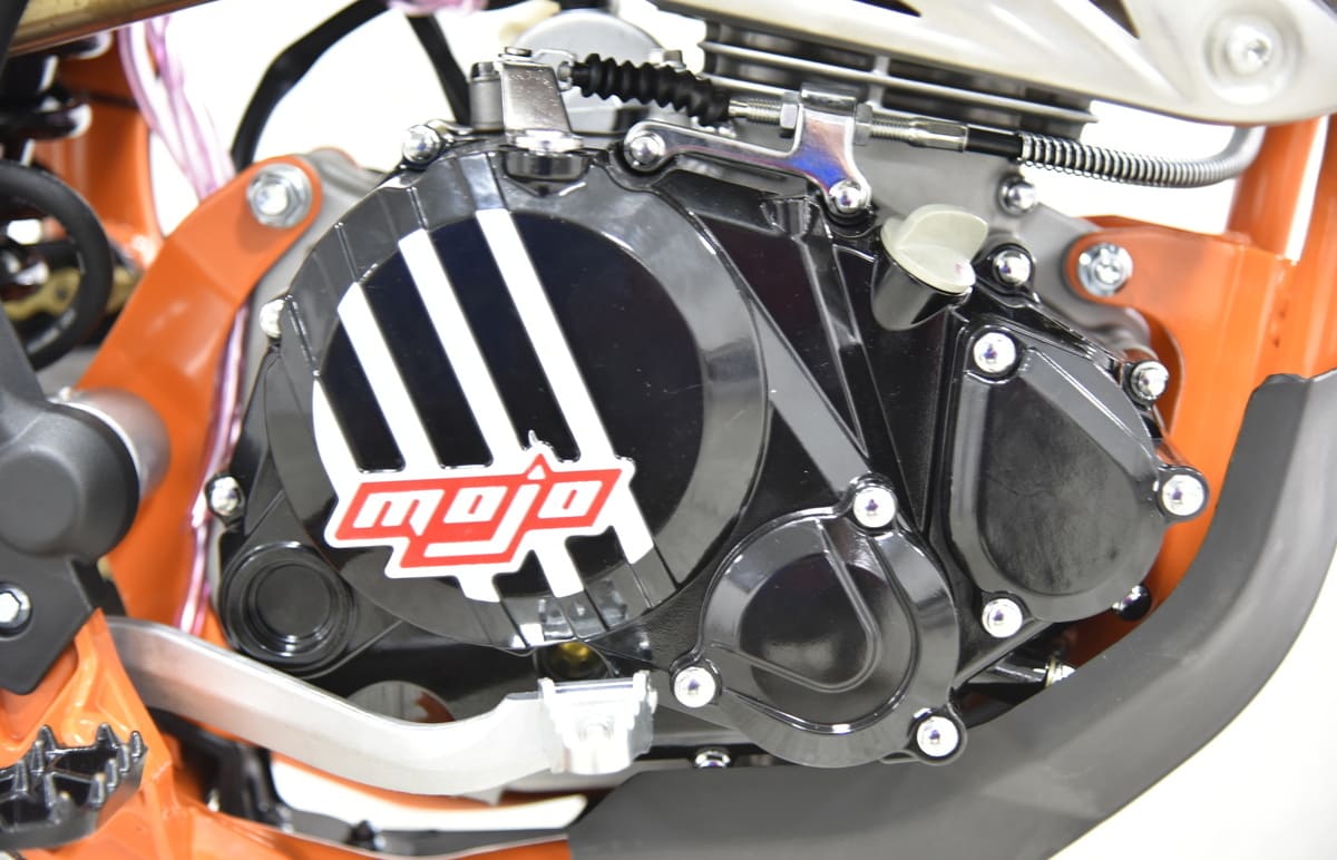 2 Stroke vs 4 Stroke Dirt Bike: Which is Better? - Bosuer